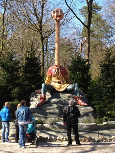 Langnek - Eftepedia - alles over de Efteling
