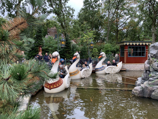 De Zes Zwanen - Eftepedia - alles over de Efteling